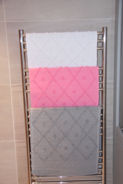 Cotton Bath Mat Handmade in Portugal Diamond Pattern - Vibrant Home